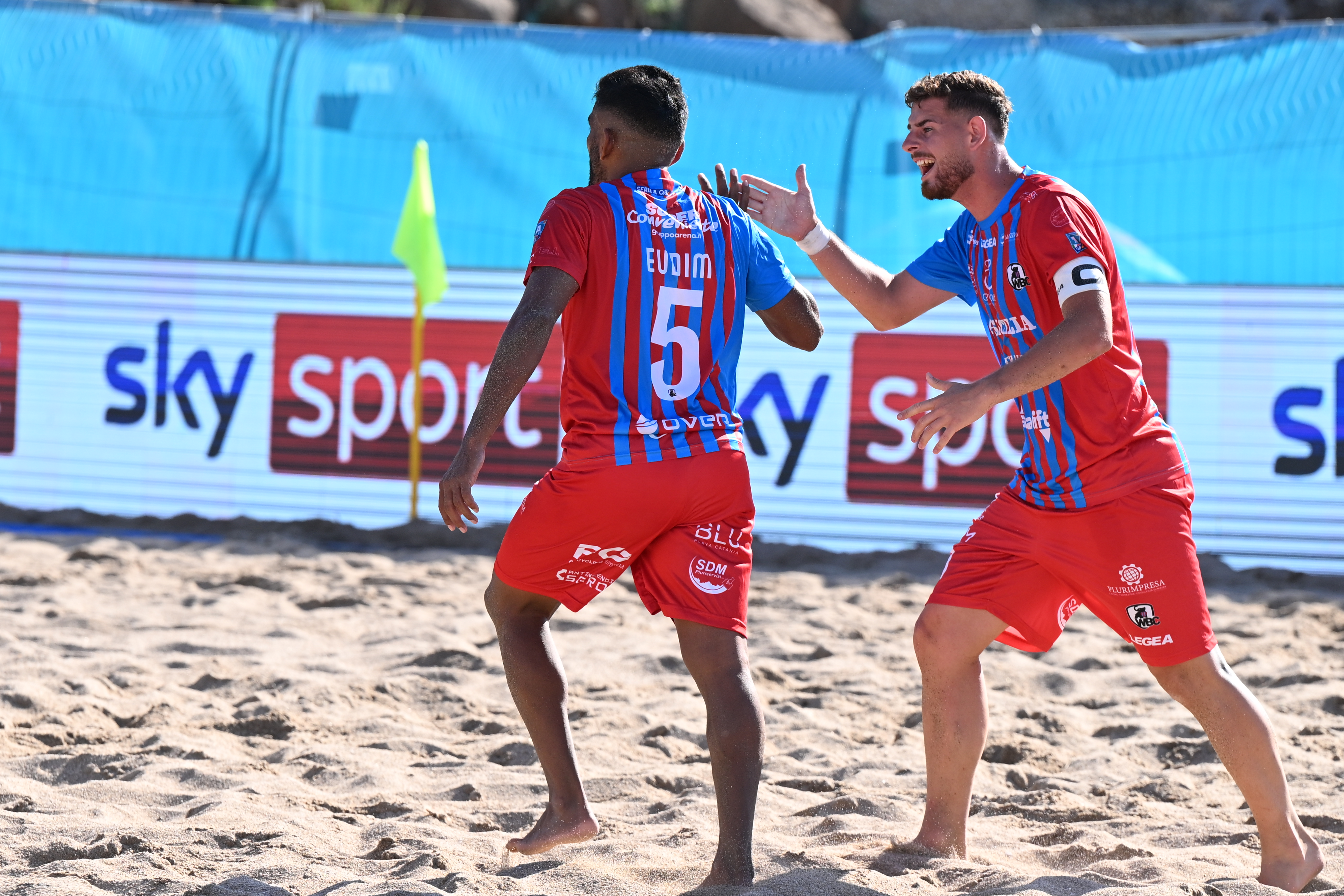 We Beach Catania Pisa beach soccer, rossazzurri battuti di misura ...